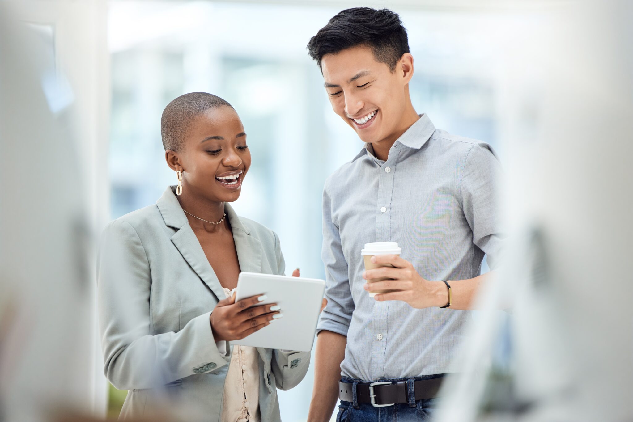 Pay Bands vs. Pay Ranges: Strategic Distinctions for Modern HR Management - LaborIQ